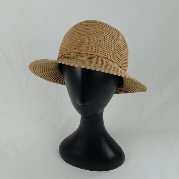 A August. | Accessories | A Augus T Womens Hat | Poshmark